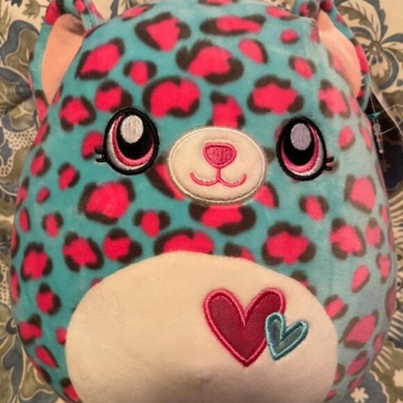 Kellytoy | Toys | Squishmallow Chelsea The Cheetah With Hearts ...